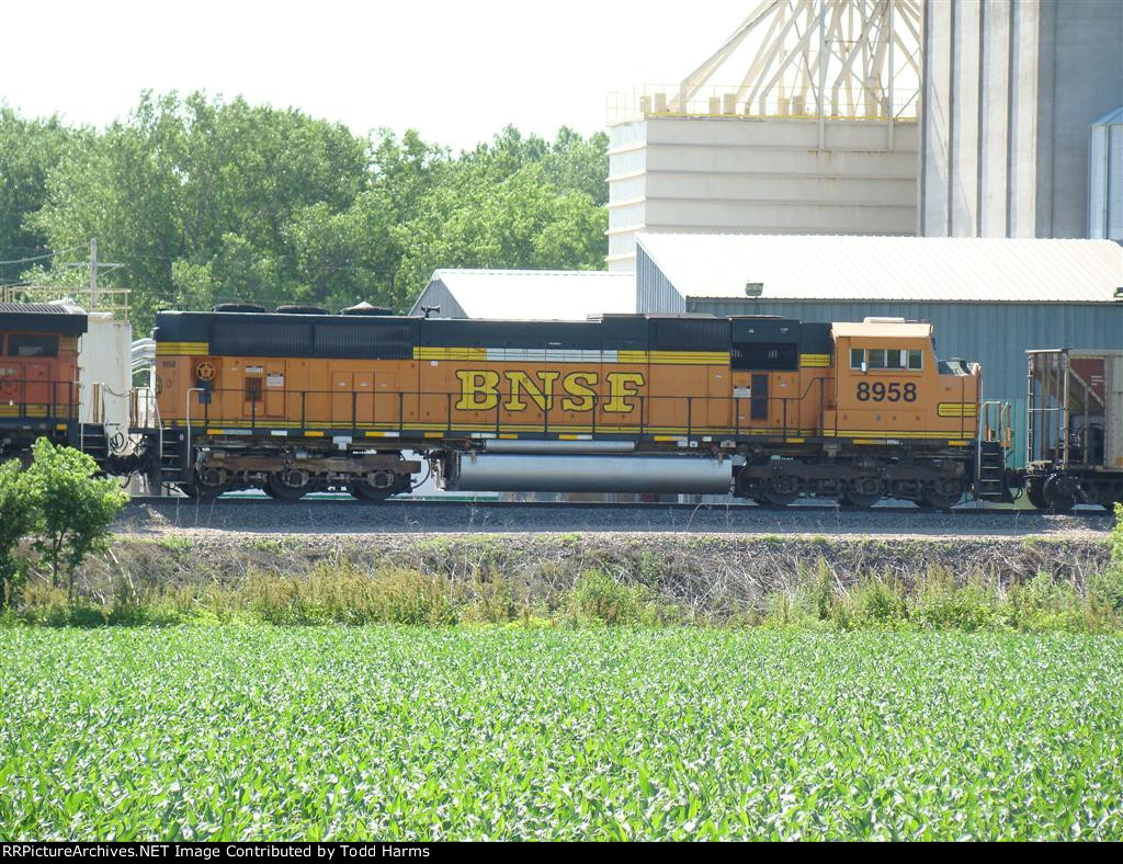 BNSF 8958
